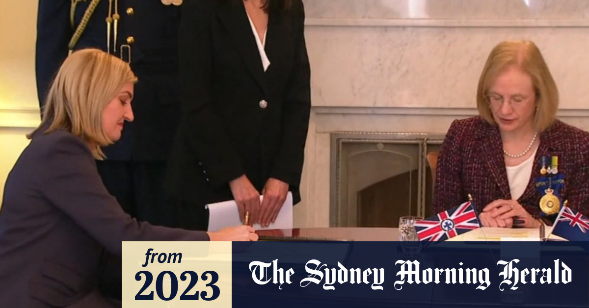 Video: Queensland Premier unveils new look cabinet